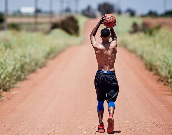 《NBA│人物故事》『3.9秒』的生涯，轉換身分後的重新出發──JamesOn Curry（下） - NBA - 籃球 | 運動視界 ...