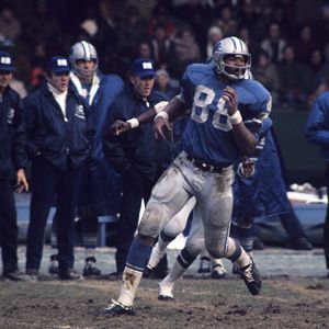 Falleció el ala cerrada miembro del Salón de la Fama, Charlie Sanders ...