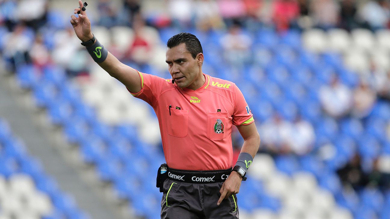 Perfil del árbitro Marco Antonio Ortiz rumbo al Clásico Nacional