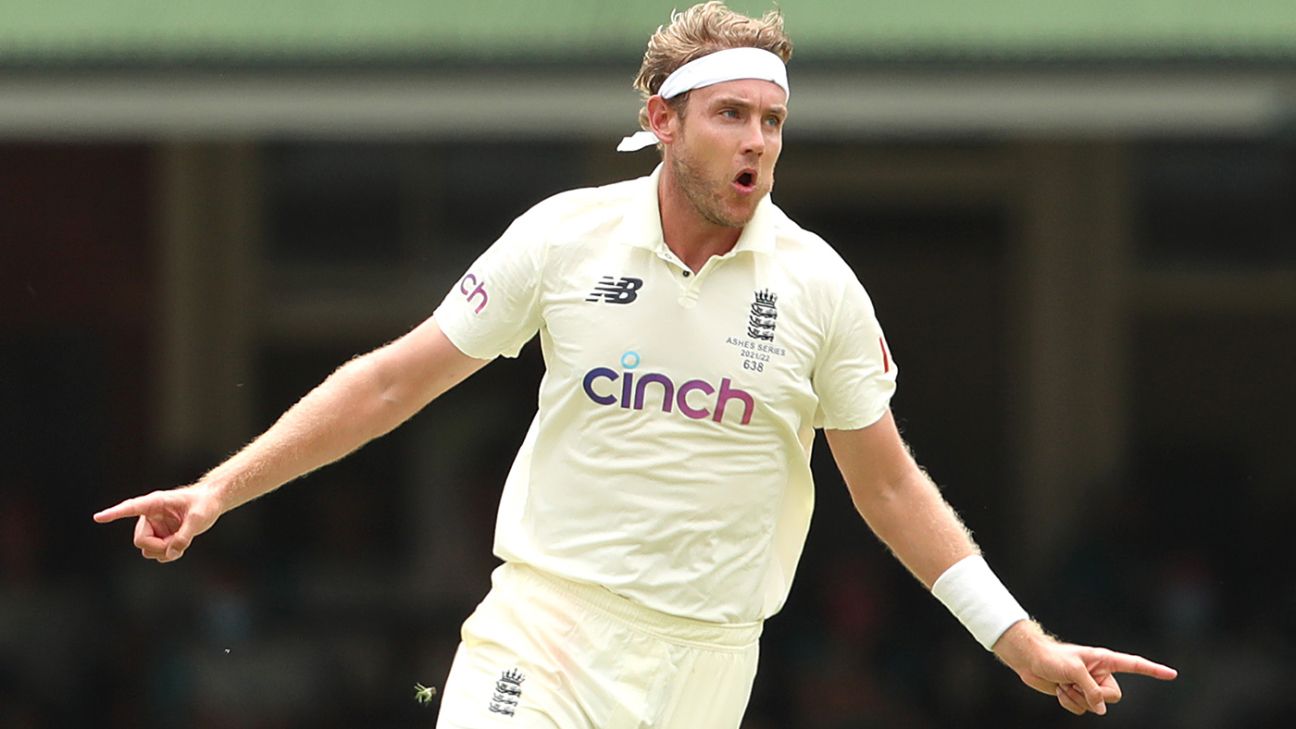 Stuart Broad gets a surprise at Australian airport - ESPN