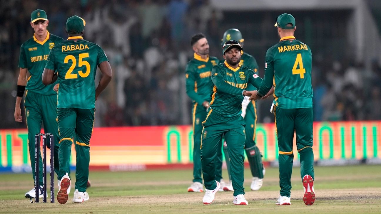 Bavuma: 'Don't think there's a lot between' the two bowling attacks - ESPN