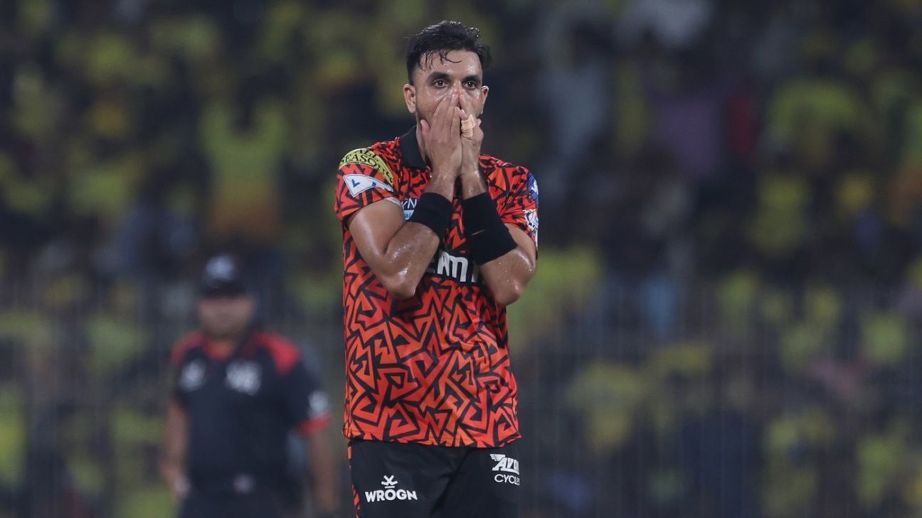 Superman Kamindu takes flight to save the day for SRH - ESPN