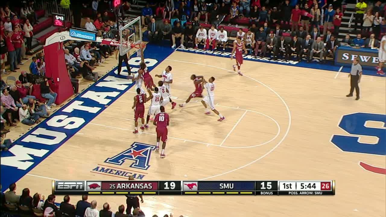 1H ARK M. Qualls made Dunk. Assisted by A. Harris. - ESPN Video