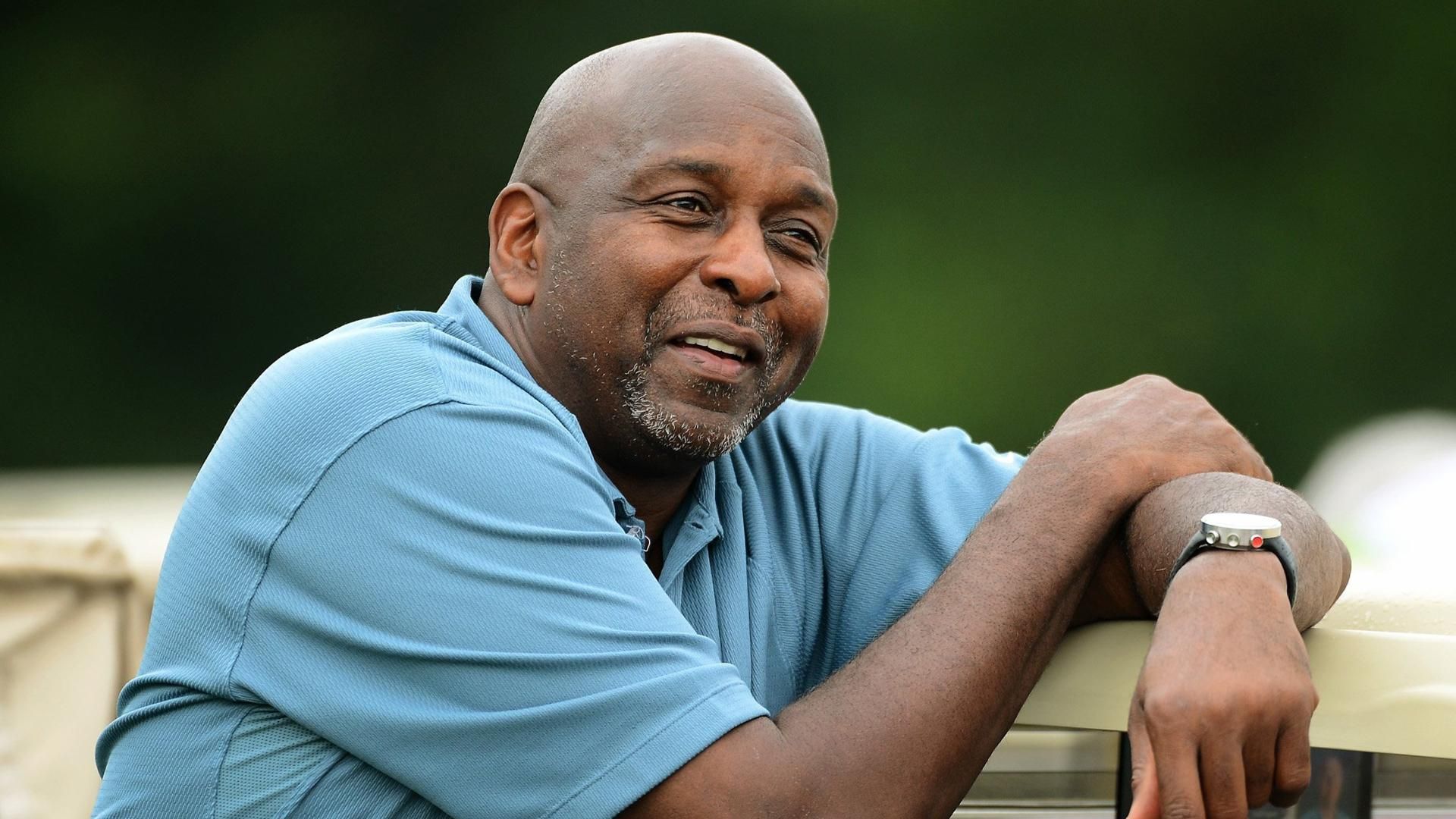 Bob Ryan remembers Moses Malone - ESPN Video