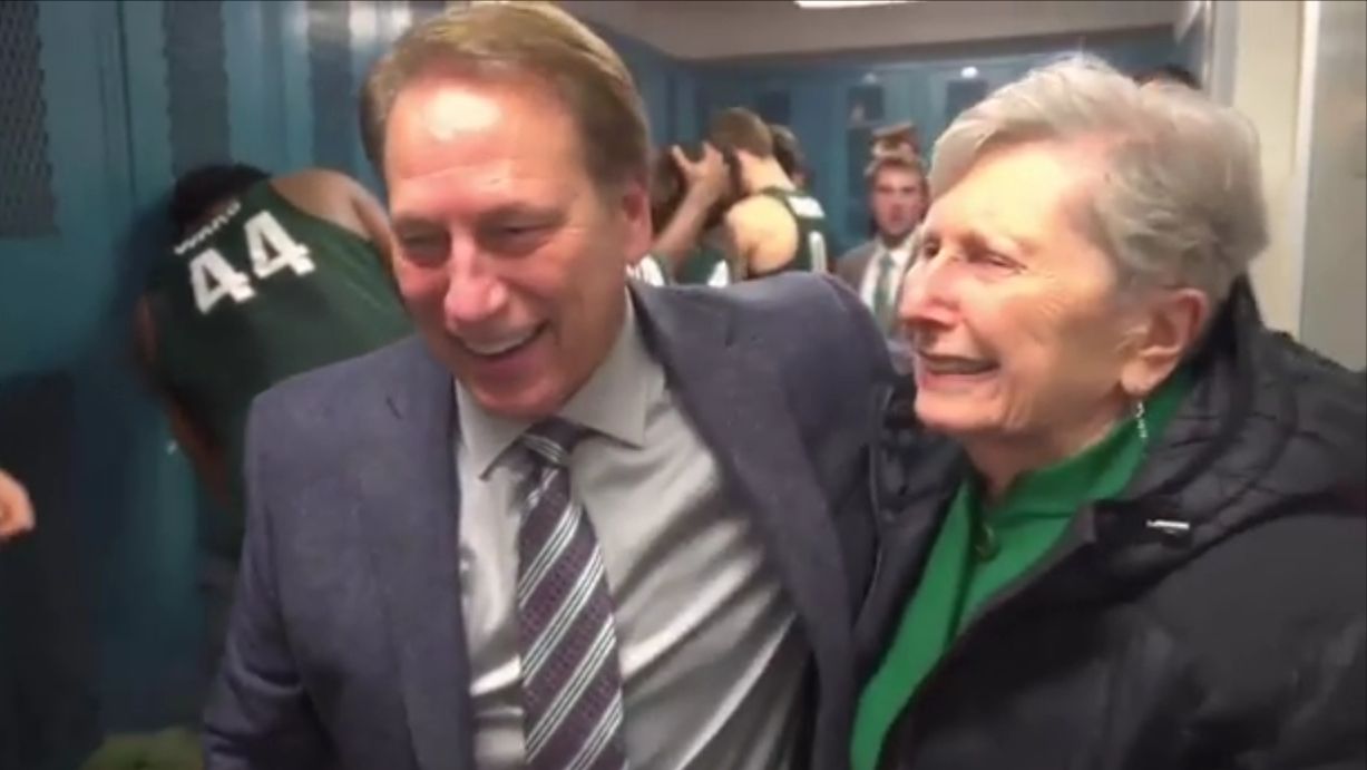 Flashback: Spartan players go crazy for Izzo's 90-year-old mother ...