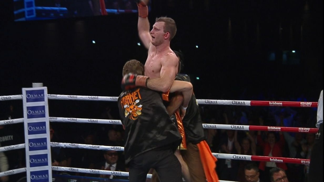 Horn stops Corcoran in the 11th round - ESPN Video