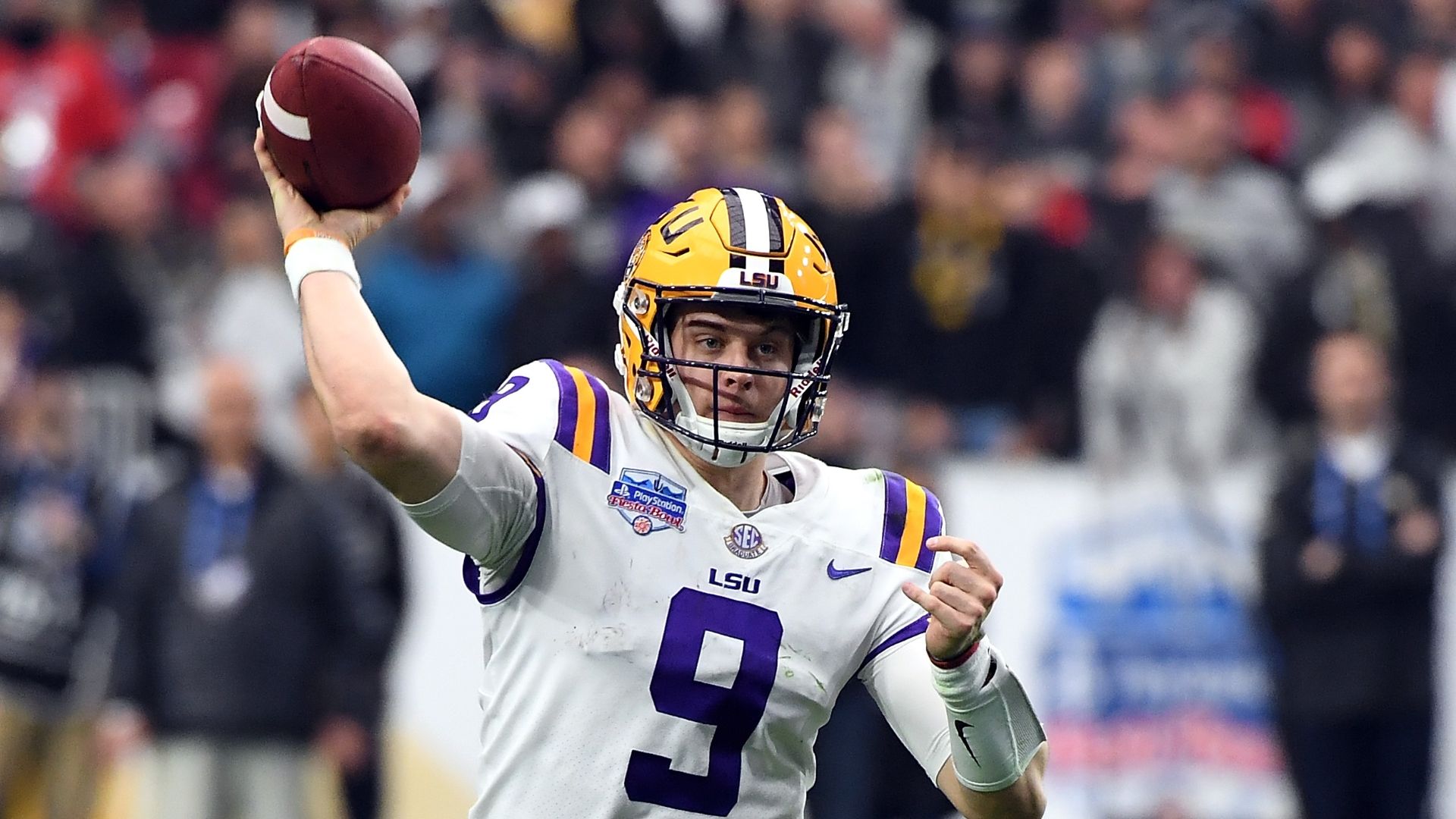 Burrow hangs tough, tosses four TDs in LSU win - ESPN Video