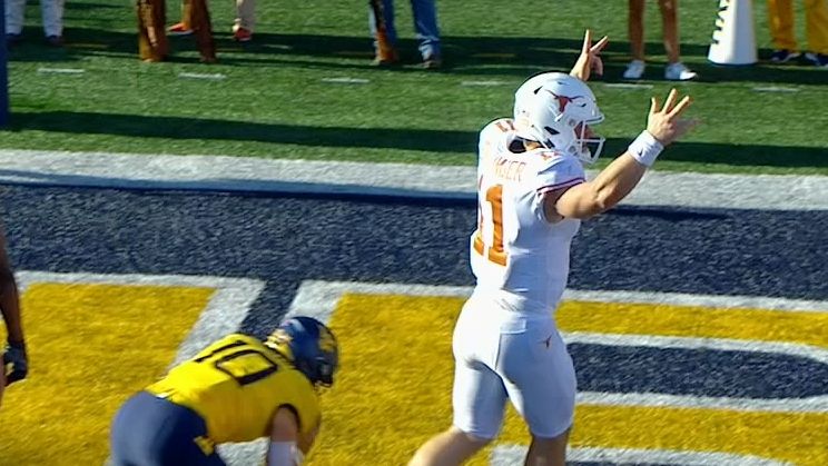Ehlinger runs in a 13-yard TD for Texas - ESPN Video