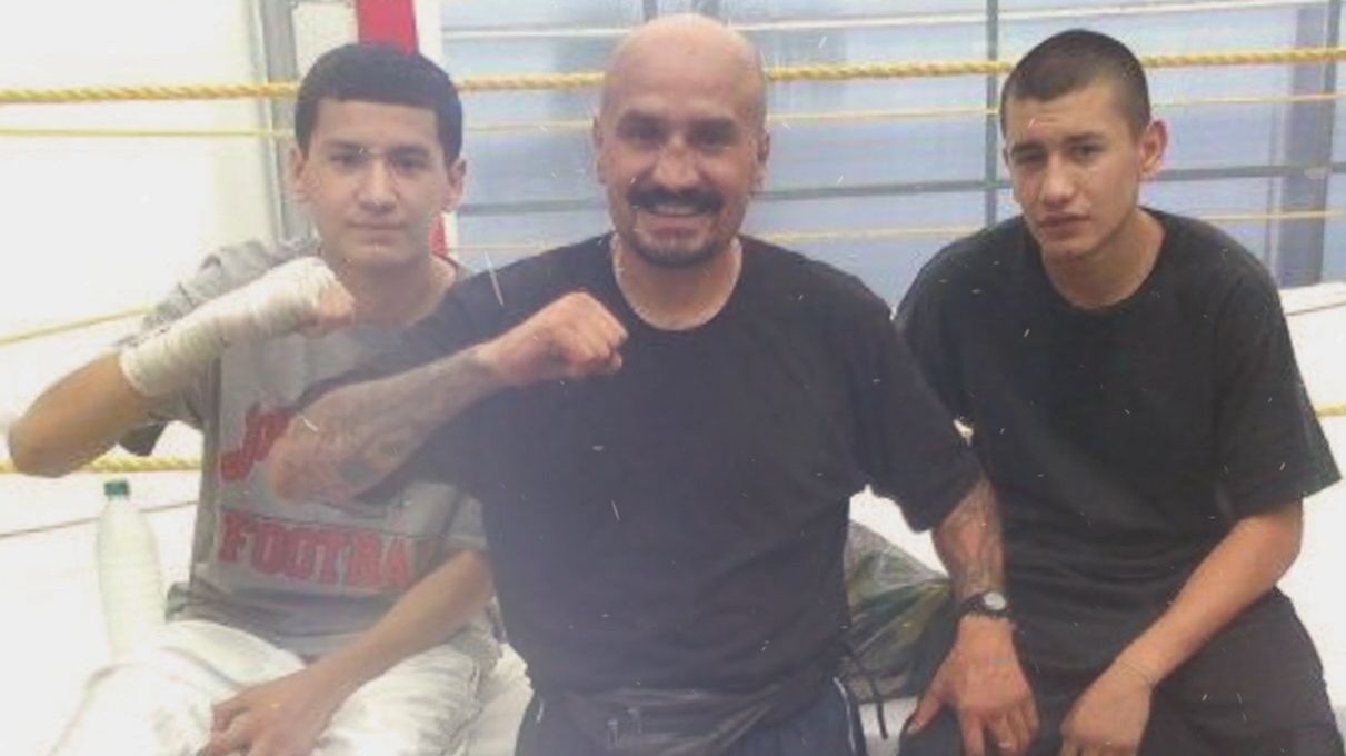 Adam Lopez boxes in the memory of his father - ESPN Video