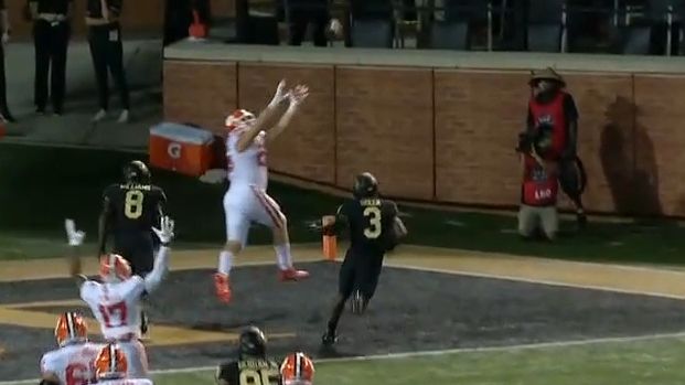 Chalk hauls in 12-yard TD catch vs. Wake Forest - ESPN Video