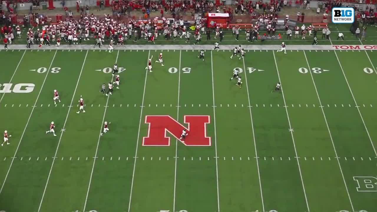 Betts takes off to the house untouched for 83-yard TD - ESPN Video