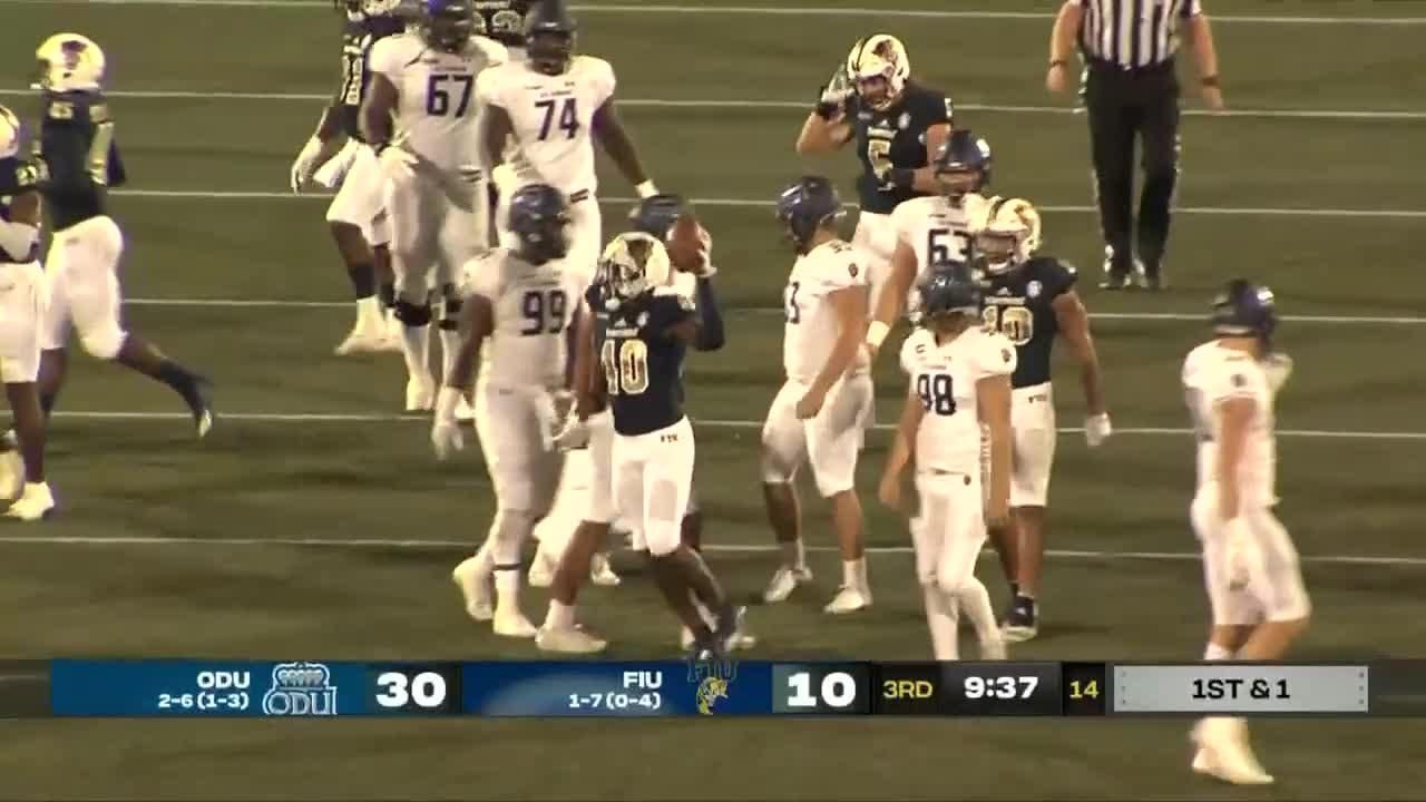 Hayden Wolff with 63-yard touchdown Pass to Darius Savedge vs. Florida ...