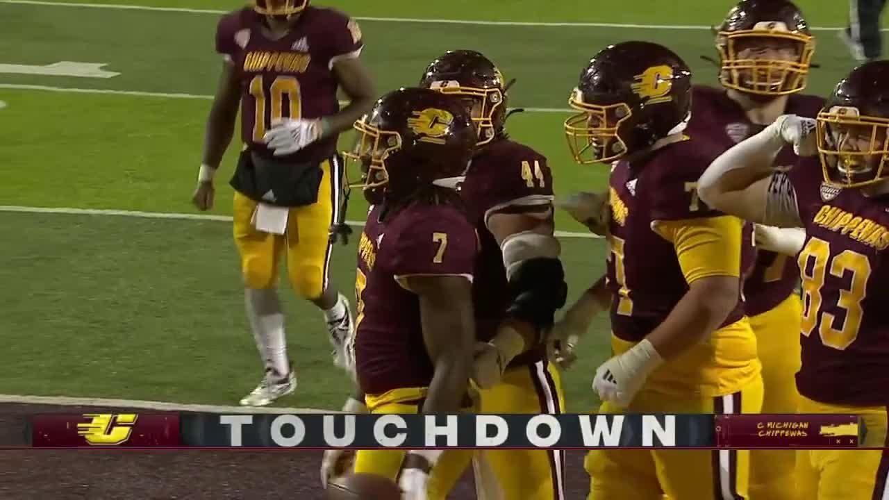 Lew Nichols goes off for 215 yards and 4 TDs - ESPN Video