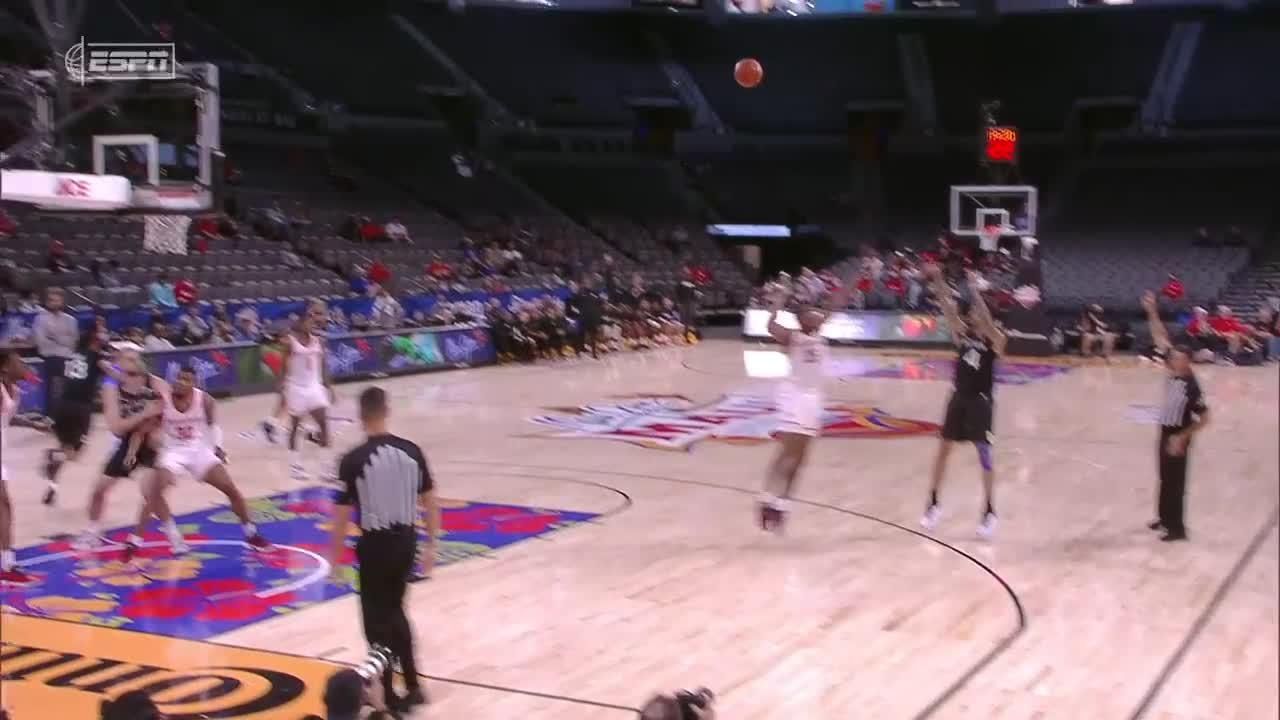 Aaron Thompson shows off his vision with nice pass vs. Houston Cougars ...