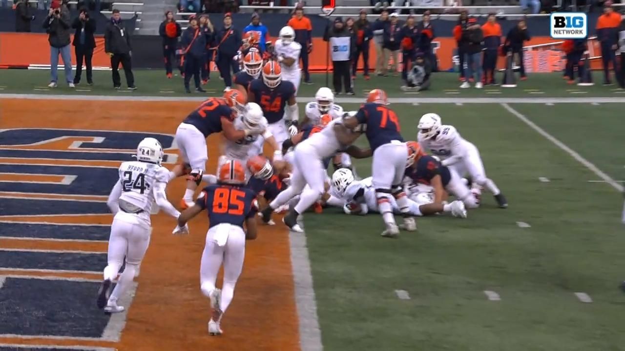 Touchdown! Chase Brown scores vs. Northwestern - ESPN Video