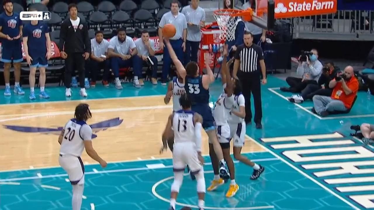 Liberty bench fired up after Shiloh Robinson gets and-1 to fall - ESPN ...