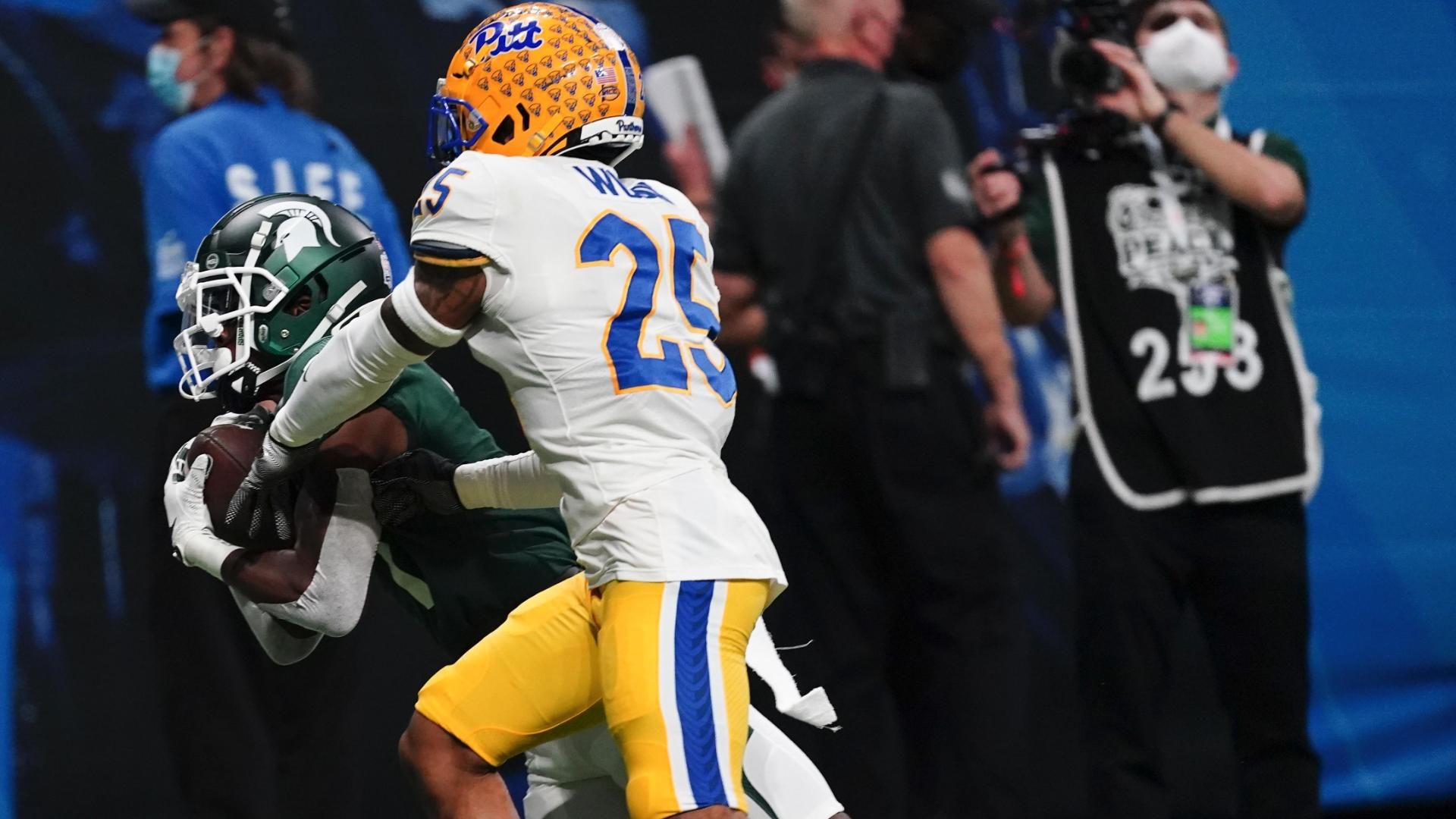 Jayden Reed reels in the 28-yard TD for Michigan State - ESPN Video