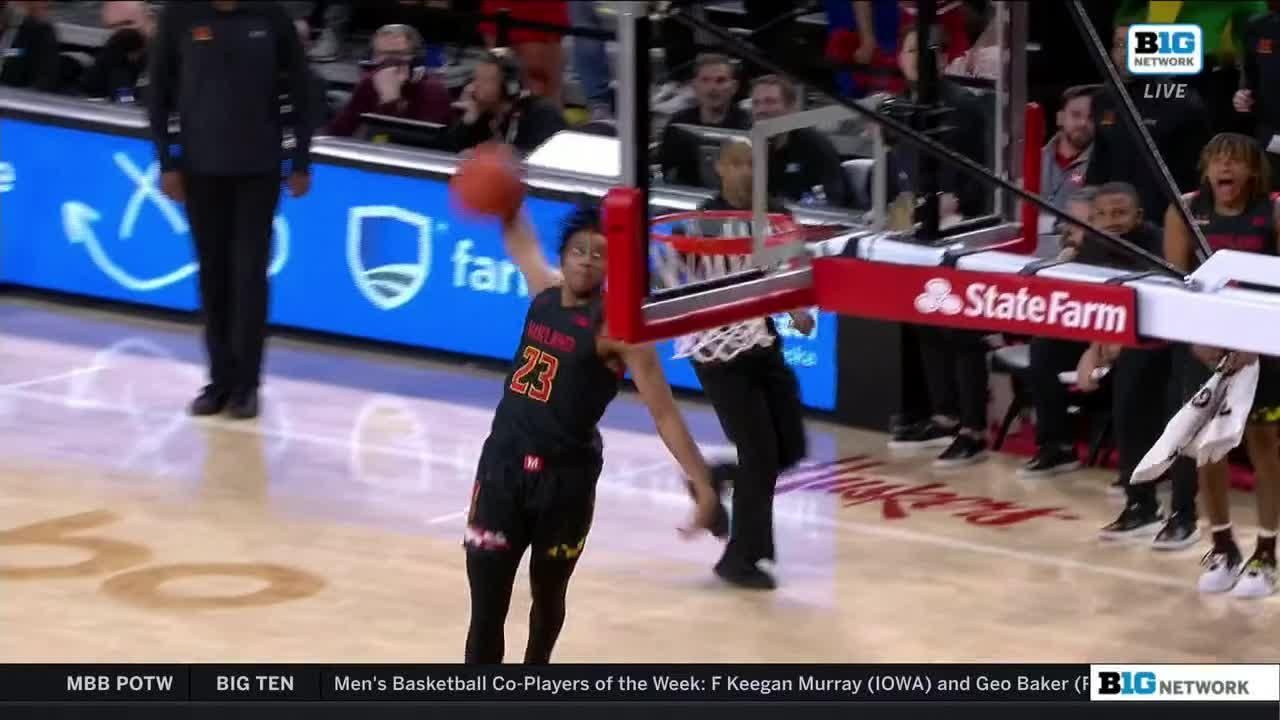 Ian Martinez throws down massive windmill for Maryland - ESPN Video