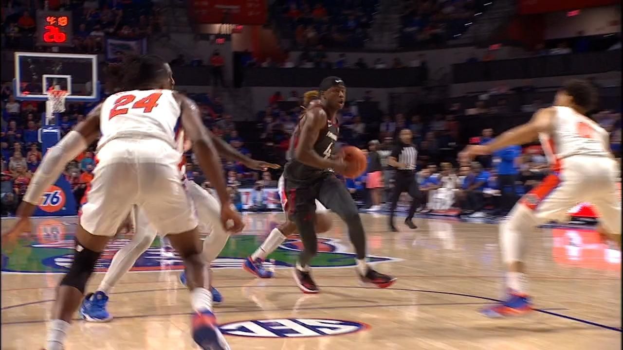 Davonte Davis takes it coast-to-coast for a clutch Arkansas bucket ...