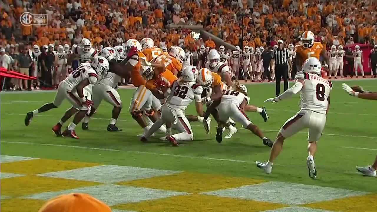 End Zone! Jaylen Wright scores 3-yard rushing TD - ESPN Video