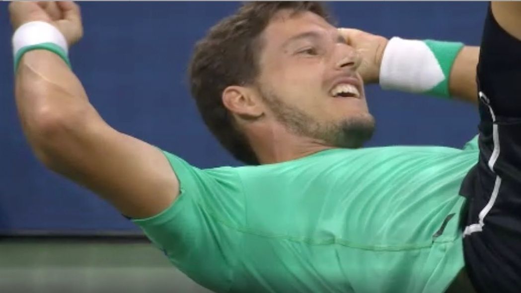 Carreno Busta's incredible tweener wins the match - ESPN Video