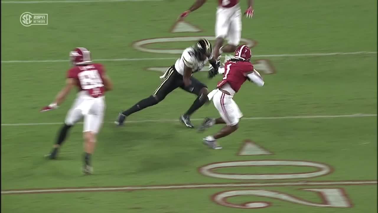 Jahmyr Gibbs makes impressive 26-yard catch - ESPN Video