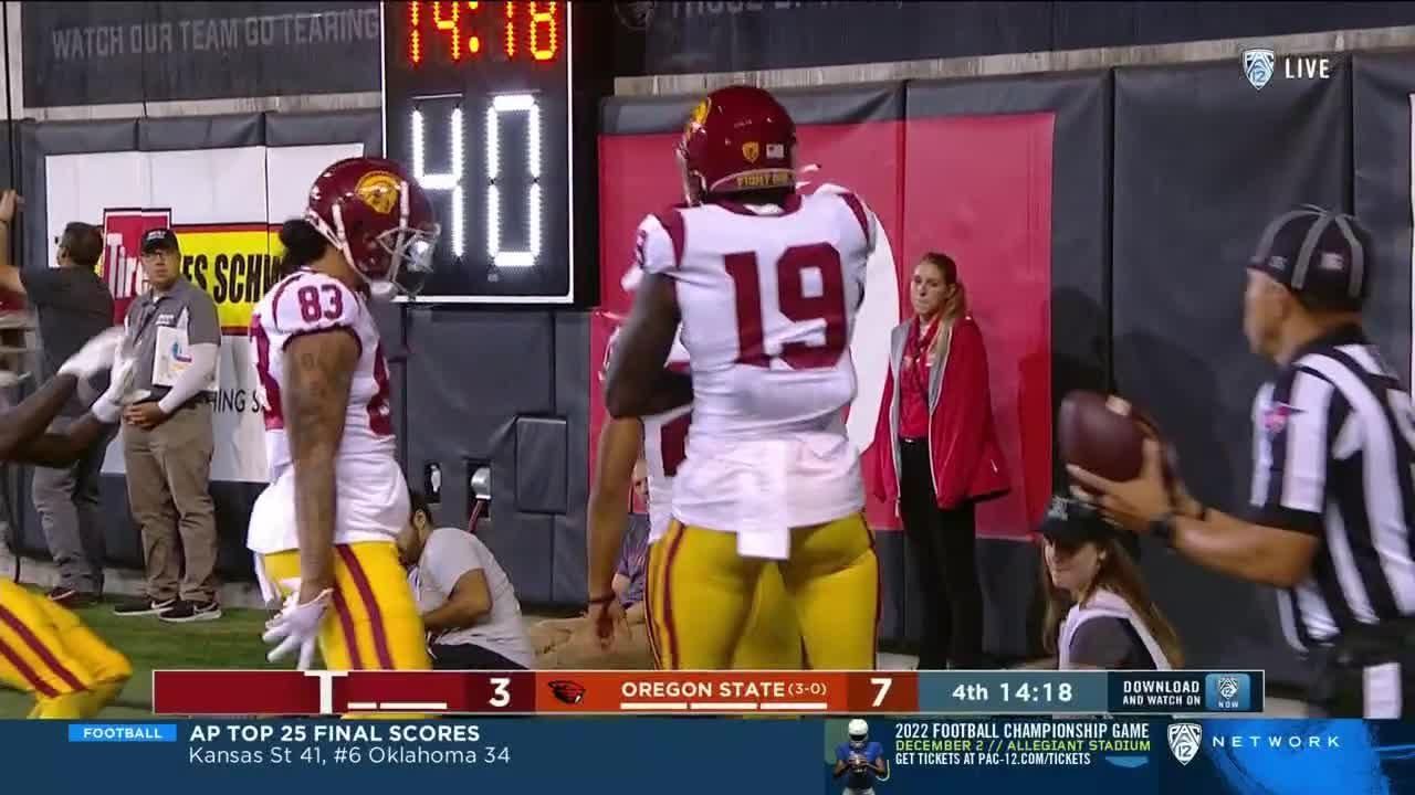 Travis Dye bursts through to hand USC its first lead - ESPN Video