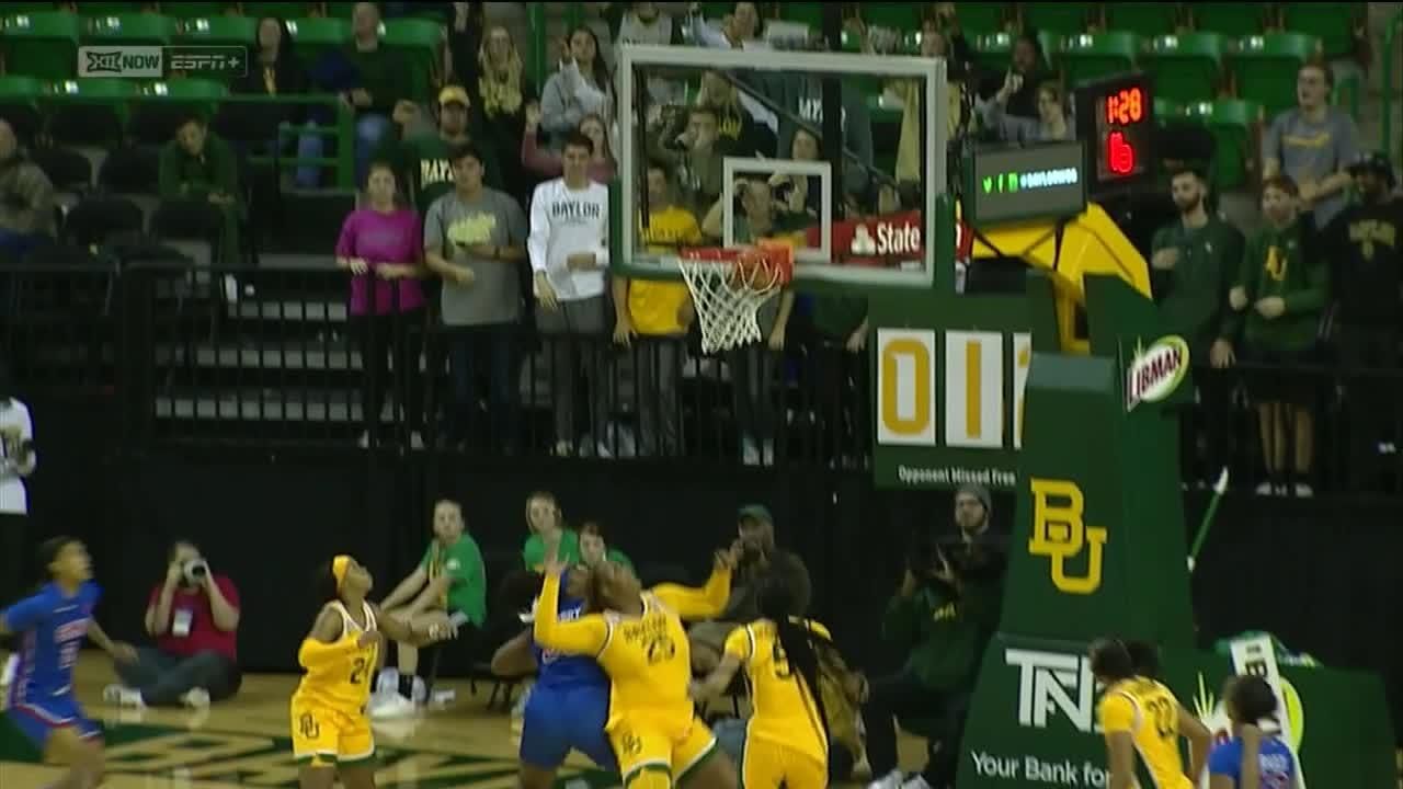 Jasmine Smith knocks down the 3-point shot - ESPN Video