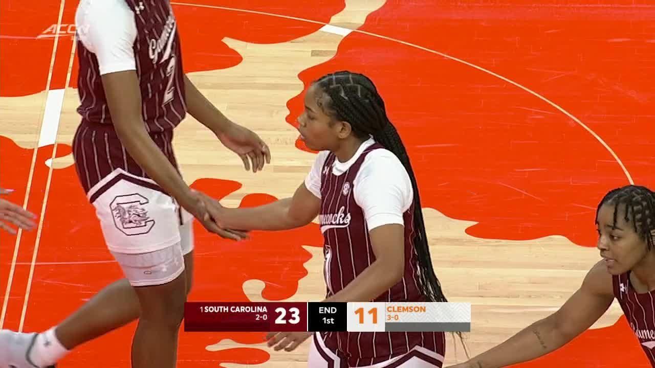Zia Cooke's 3 beats first-quarter buzzer for South Carolina - ESPN Video