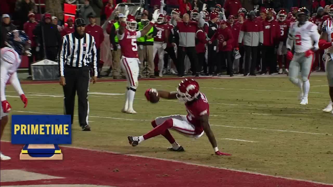 KJ Jefferson connects for 8-yard TD pass - ESPN Video