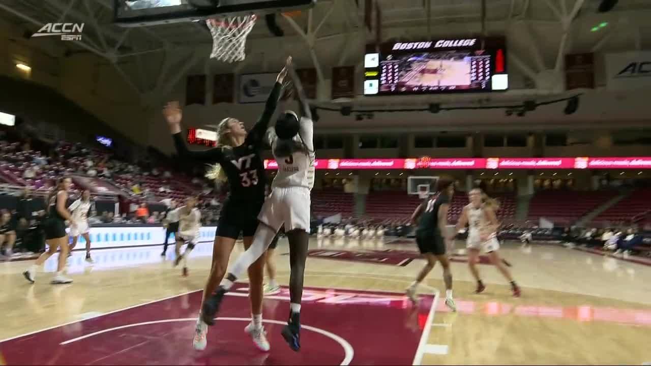 Maria Gakdeng drops in smooth layup - ESPN Video