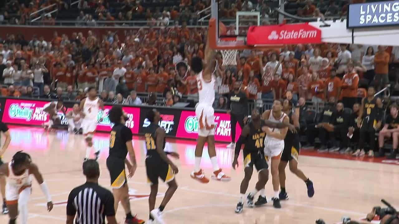 Dillon Mitchell throws down powerful flush vs. Arkansas-Pine Bluff ...