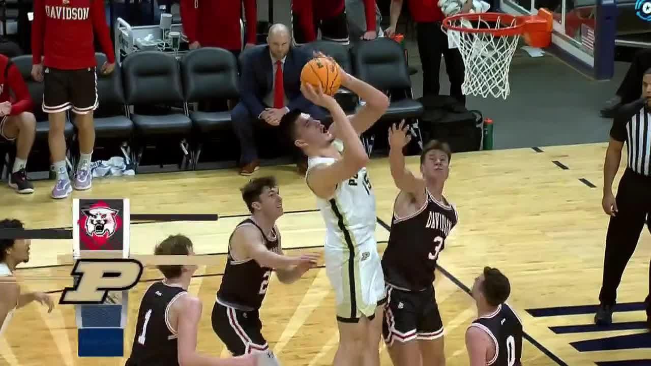 Zach Edey gets the lay-in to fall vs. Davidson Wildcats - ESPN Video