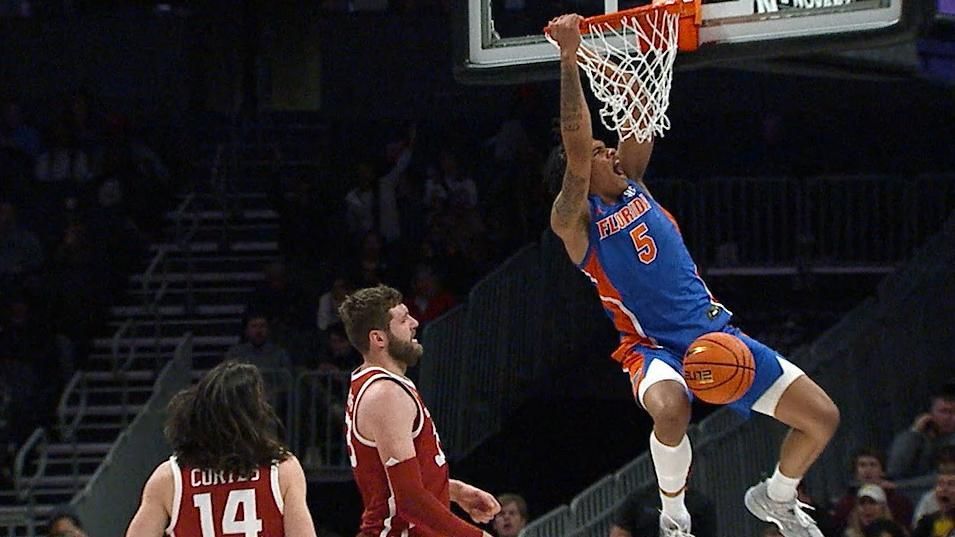 Florida's Kowacie Reeves tees up big alley-oop for Will Richard - ESPN ...