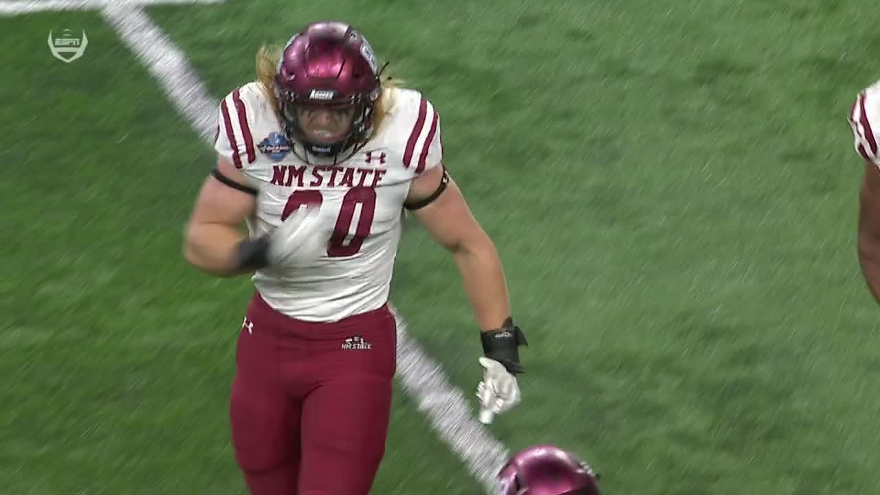 Trevor Brohard rises up for the early INT for New Mexico State - ESPN Video