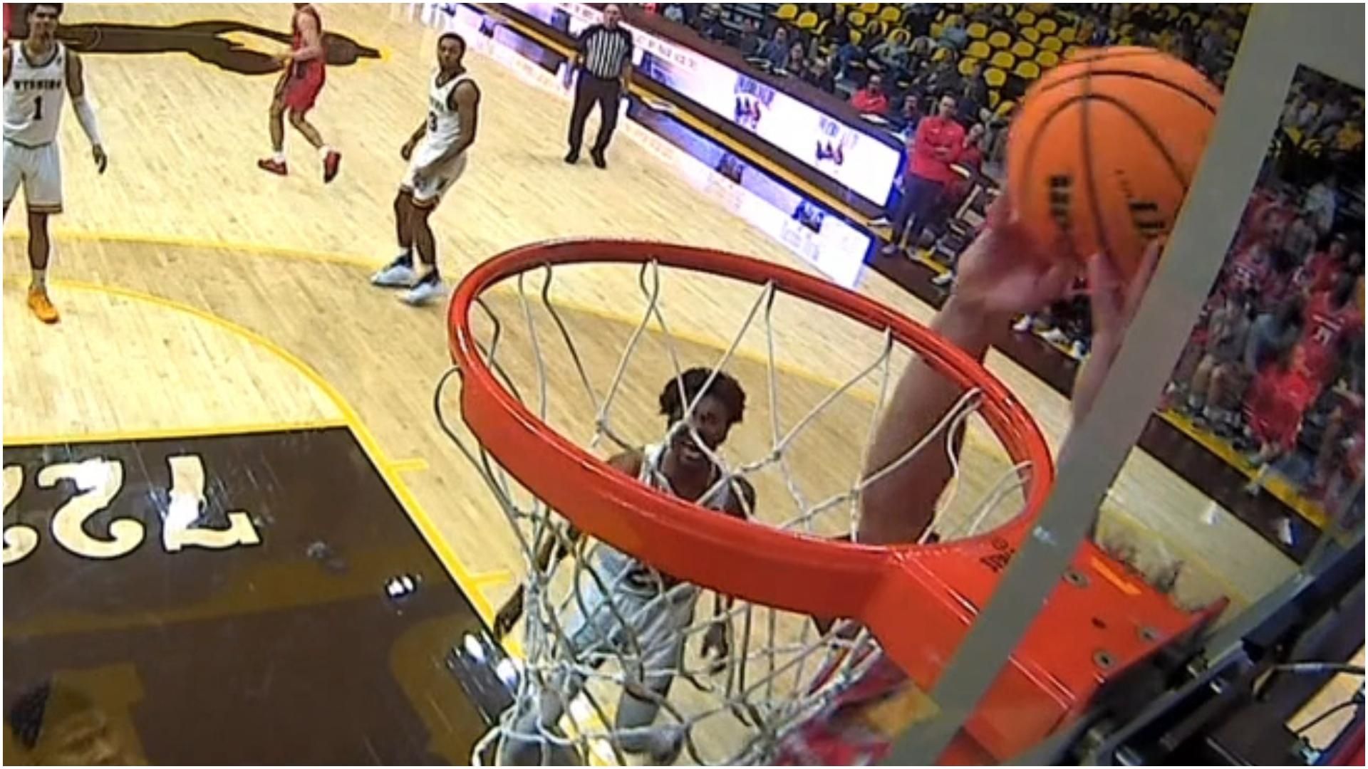 Josiah Allick flushes home dunk for New Mexico - ESPN Video