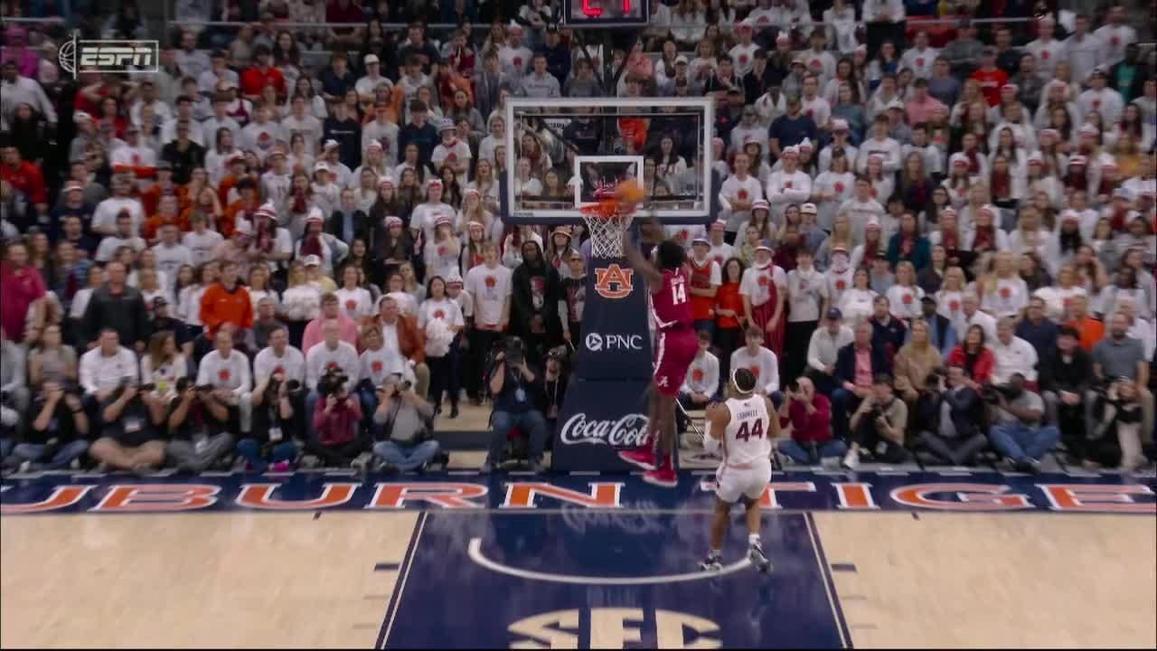 Charles Bediako gets it done on both sides of the ball - ESPN Video