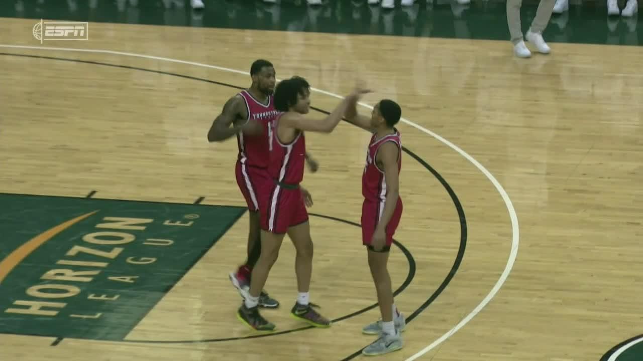 Myles Hunter knocks down deep 3-pointer vs. Cleveland State Vikings ...