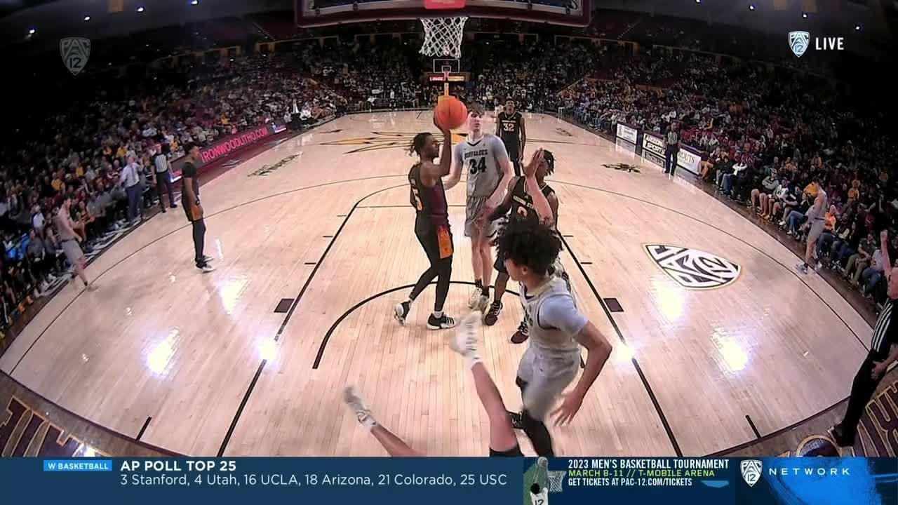 Kj Simpson drops in smooth layup - ESPN Video