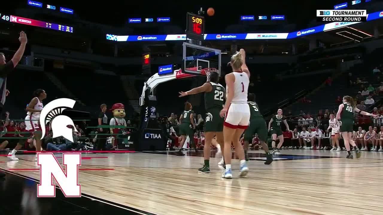 Jaz Shelley knocks down the trey - ESPN Video