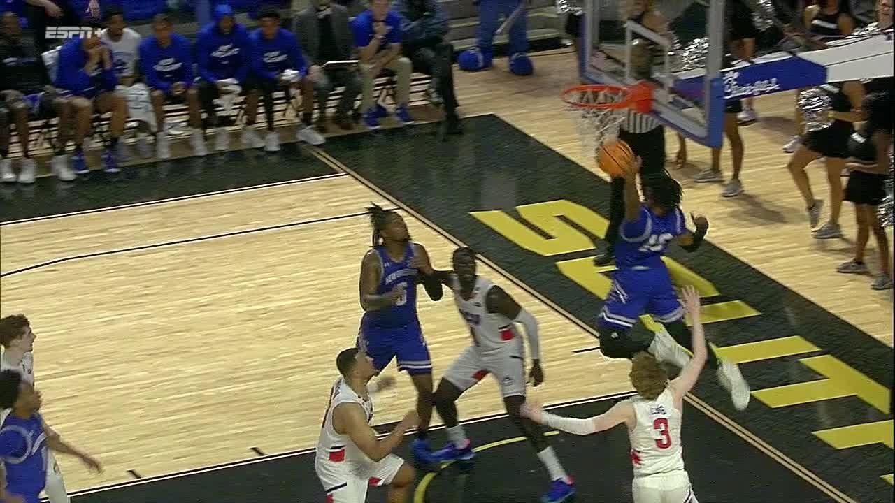 Jamond Vincent throws down filthy alley-oop for New Orleans - ESPN Video