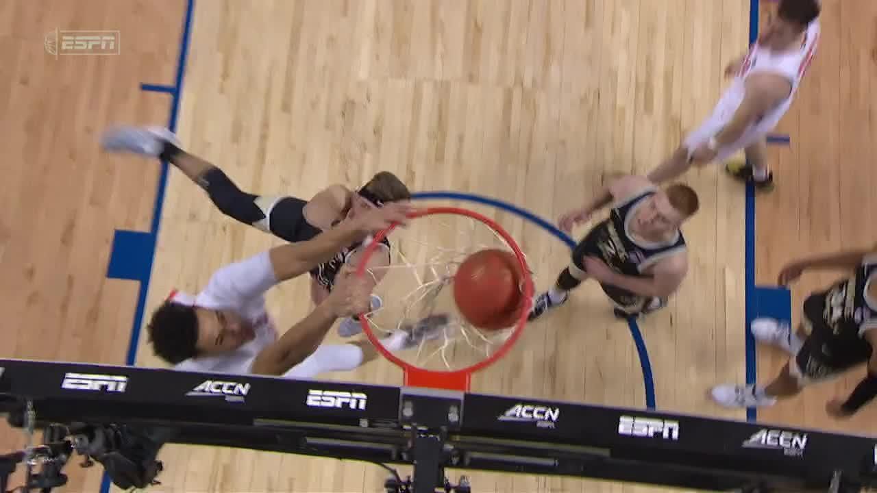 Jesse Edwards dunks in the and-1 - ESPN Video