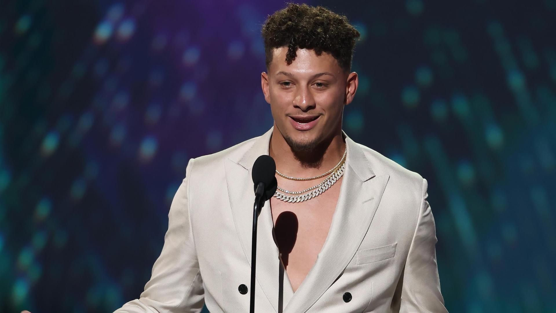 Patrick Mahomes ready to keep Chiefs rolling after winning Best Male ...