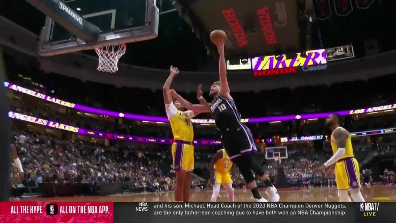 Domantas Sabonis with the and-1 bucket - ESPN Video