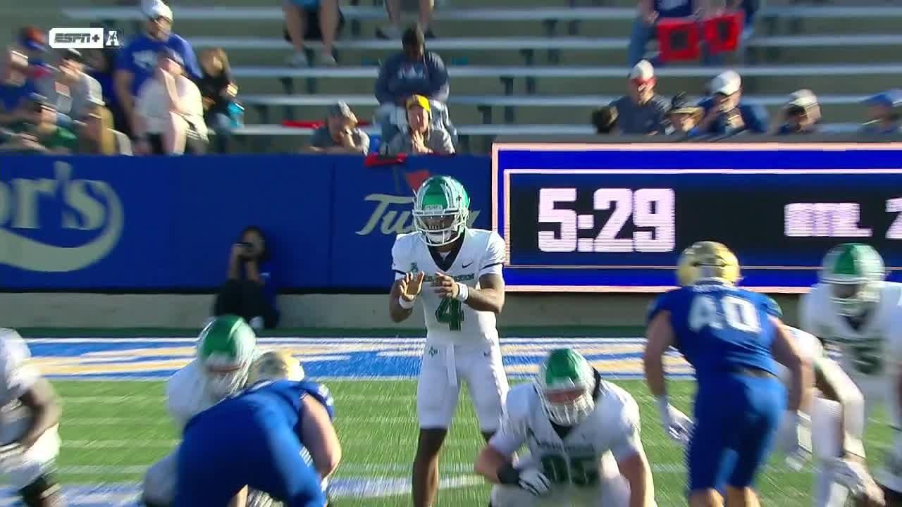 Ayo Adeyi breaks off 25-yard rush - ESPN Video