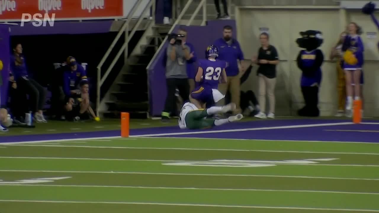 Theo Day airs it out for 11-yard touchdown pass - ESPN Video