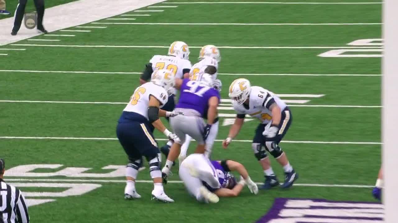 Reggie Davis goes 25-yard on impressive rush - ESPN Video