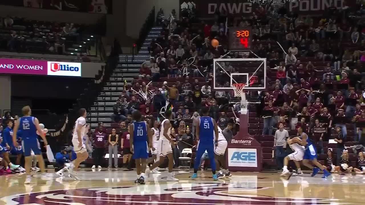 Tucker Devries shows off range with deep 3-pointer - ESPN Video