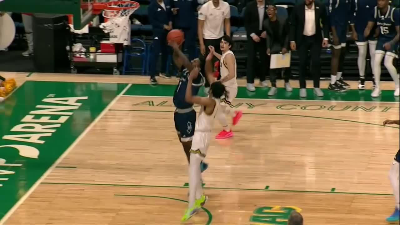 Elijah Perkins throws down powerful slam vs. Siena Saints - ESPN Video