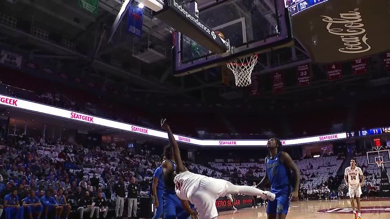 Jahlil White knocks down bucket - ESPN Video